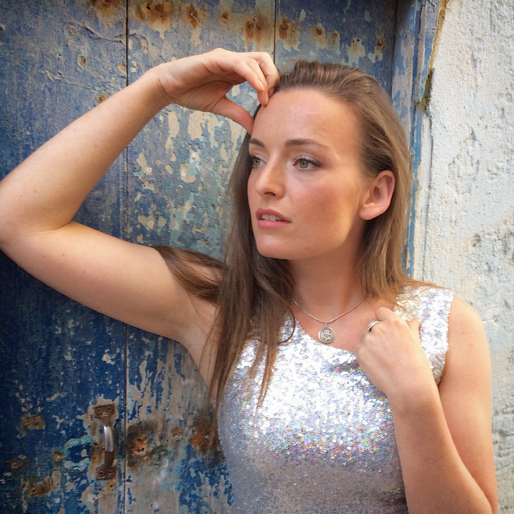 Willow De La Roche - Wedding Makeup, Hair in Devon | Make Me Bridal